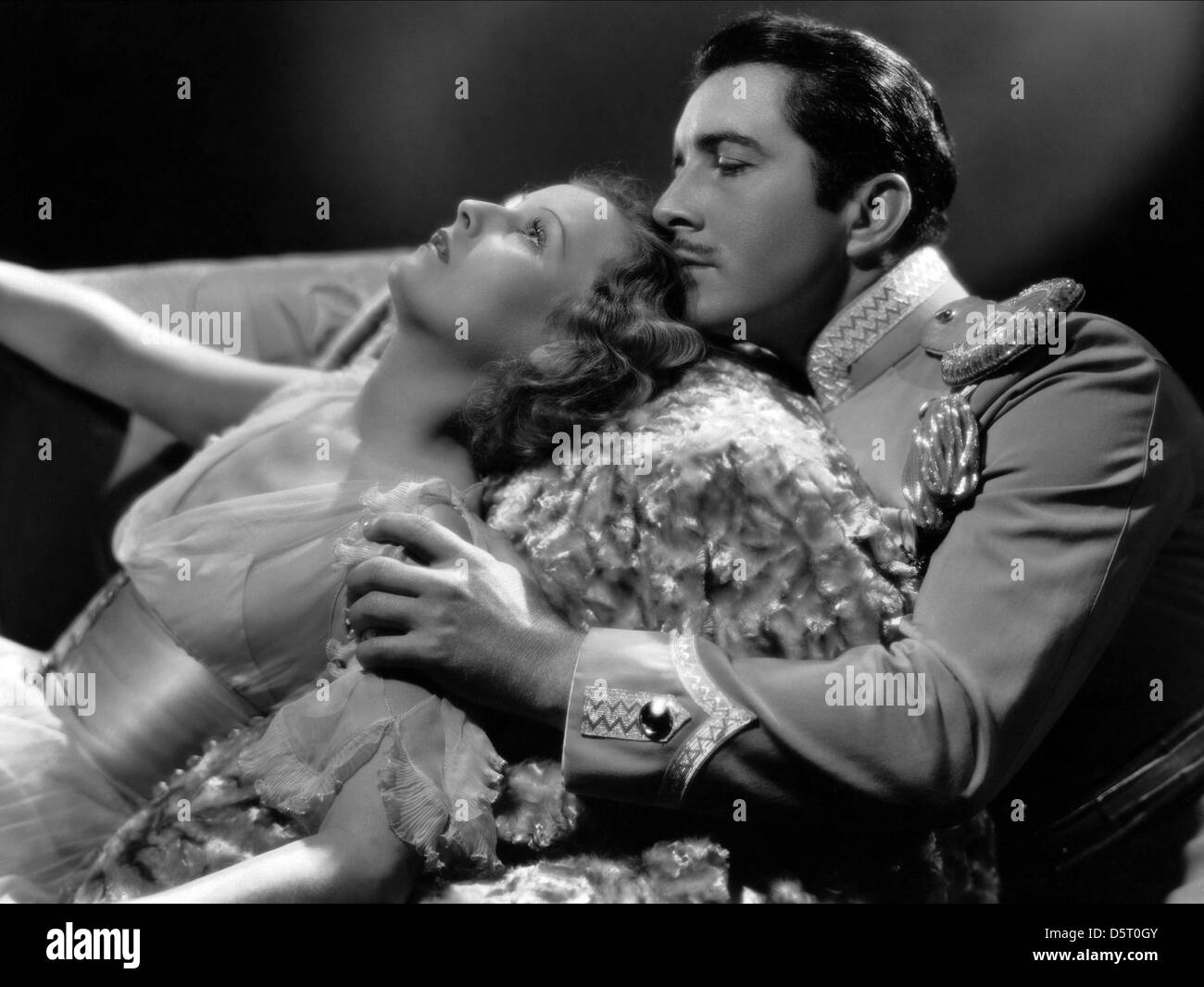 LILIAN HARVEY, JOHN BOLES, MY LIPS BETRAY, 1933 Stock Photo - Alamy