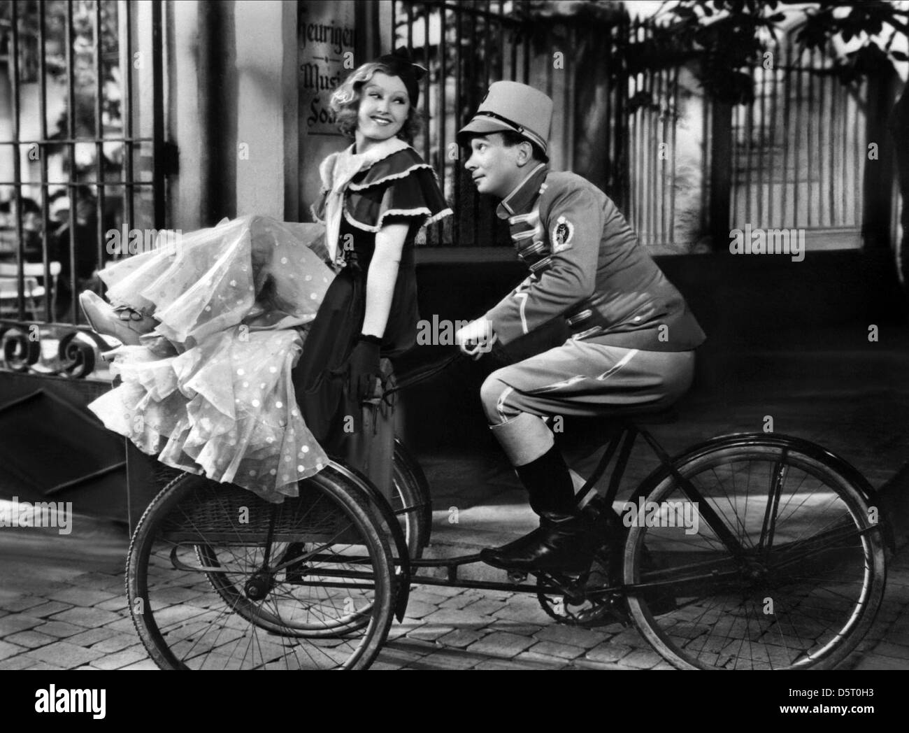 LILIAN HARVEY, EL BRENDEL, MY LIPS BETRAY, 1933 Stock Photo - Alamy