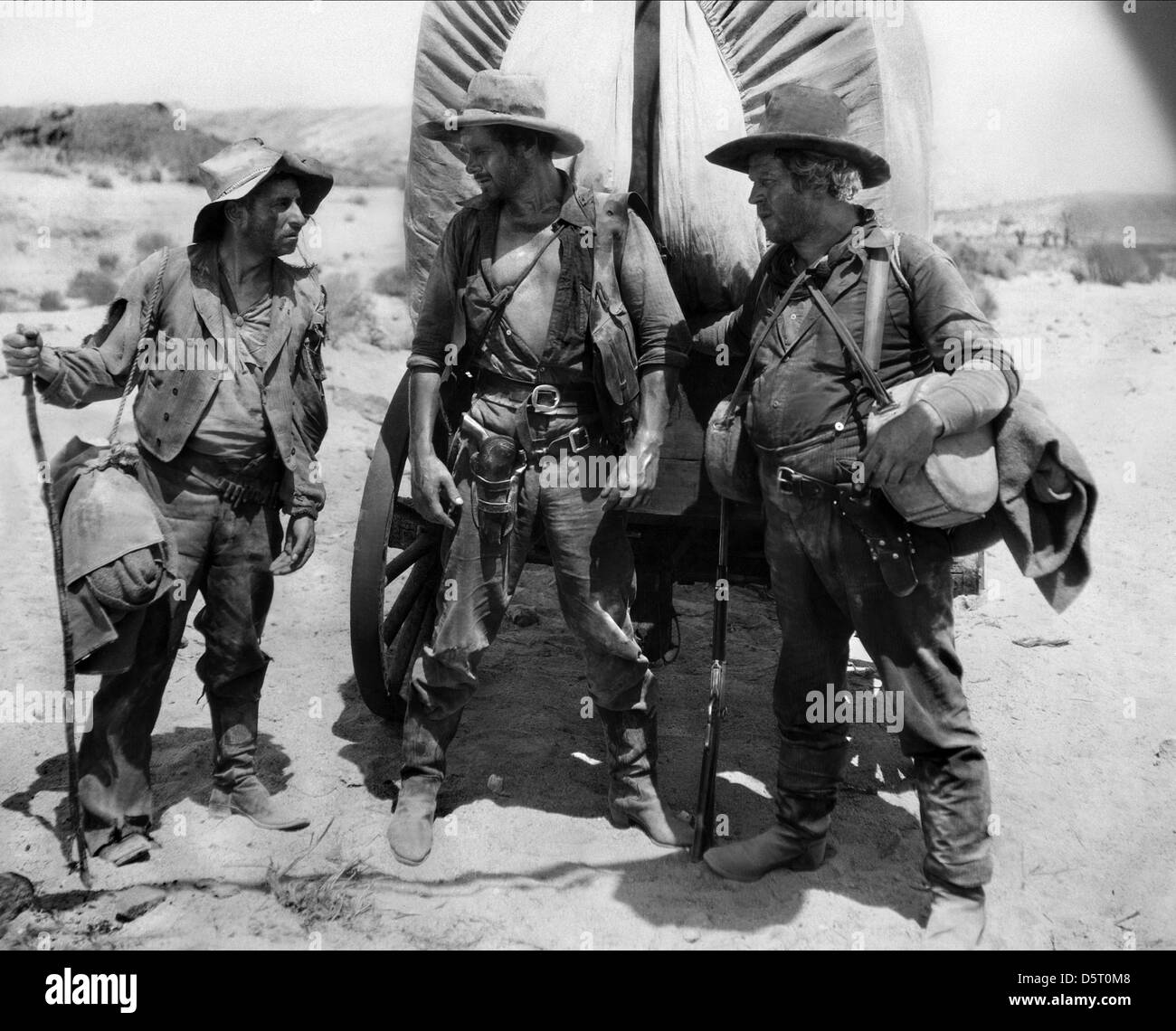 RAYMOND HATTON, CHARLES BICKFORD, FRED KOHLER, HELL'S HEROES, 1929 Stock Photo - Alamy