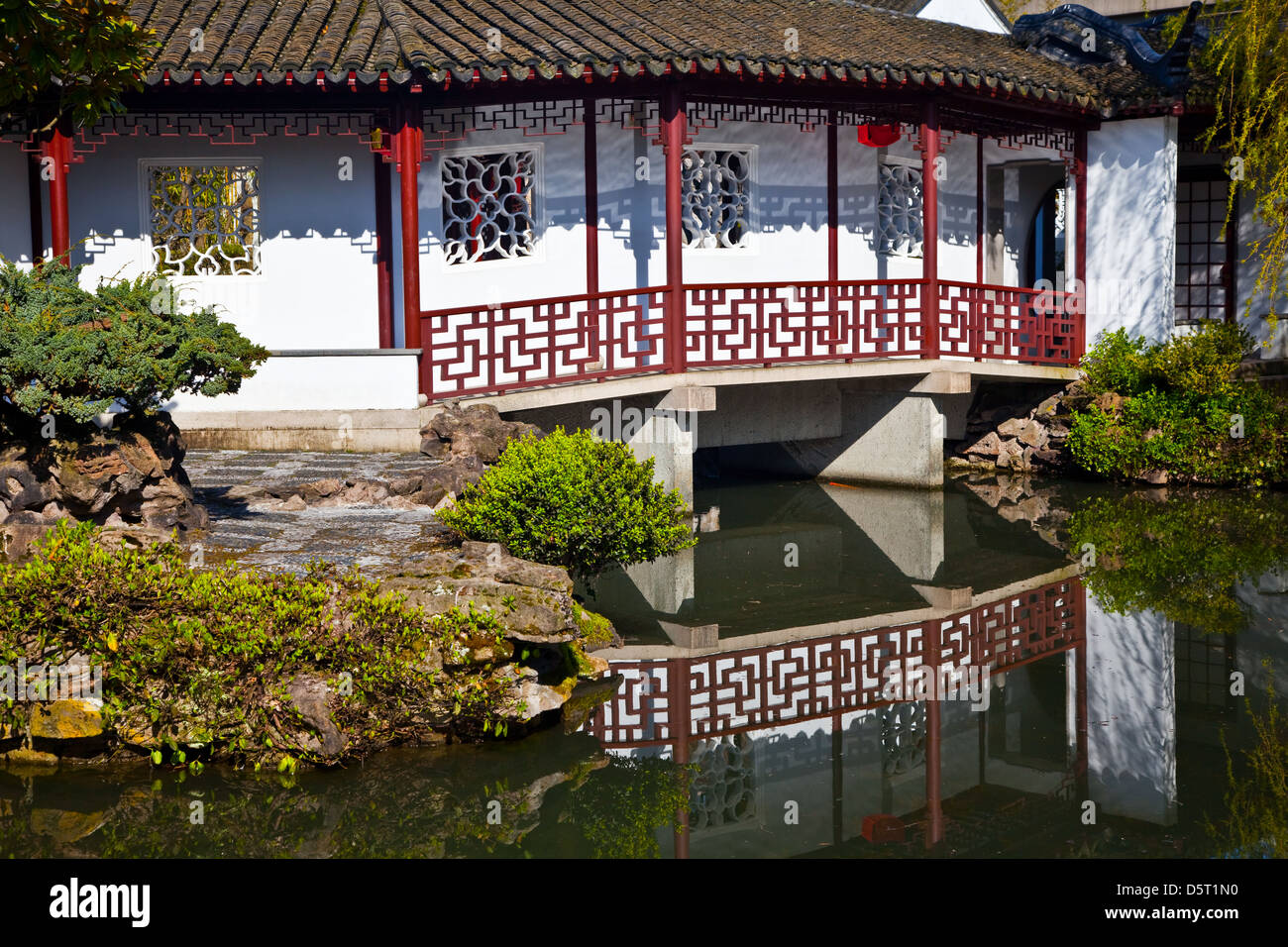 Peaceful scene in the Sun Yat-Sen Garden, Vancouver, Canada Stock Photo ...