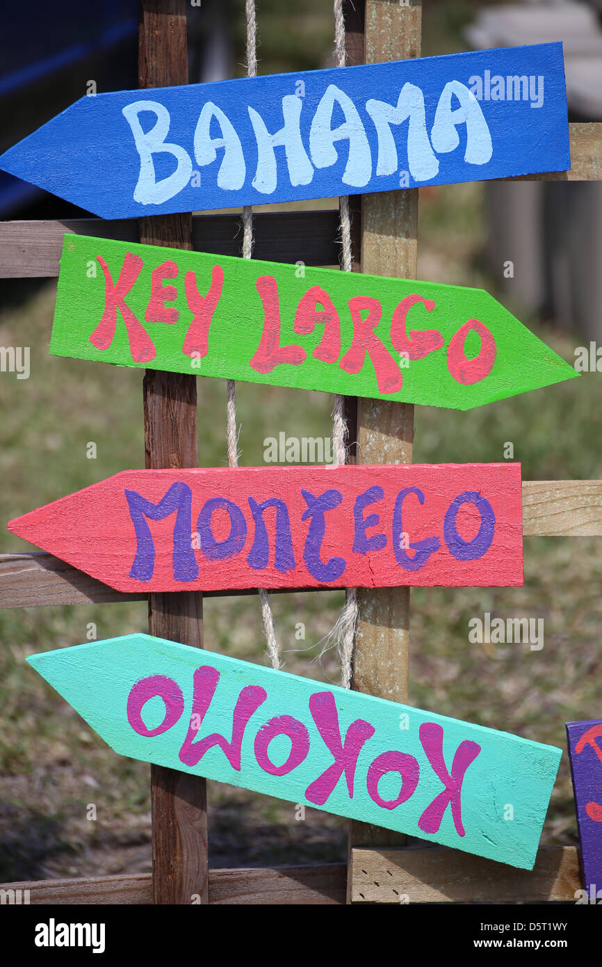 Sign signs tropical hi-res stock photography and images - Alamy