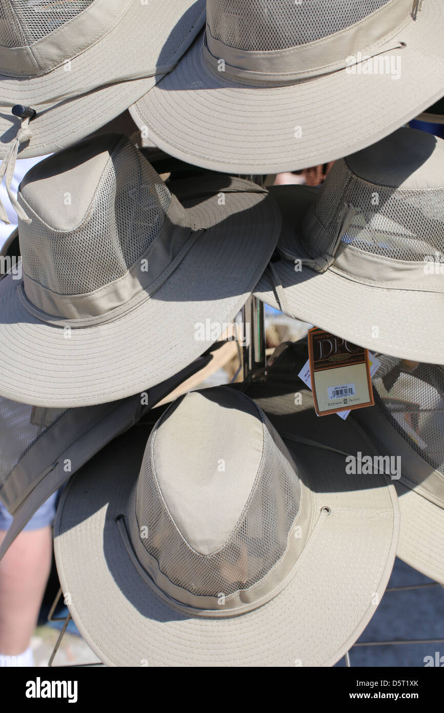 Panama hats hi-res stock photography and images - Alamy