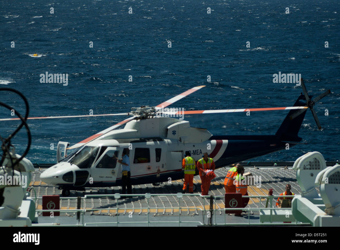 Seismic crew change hi-res stock photography and images - Alamy