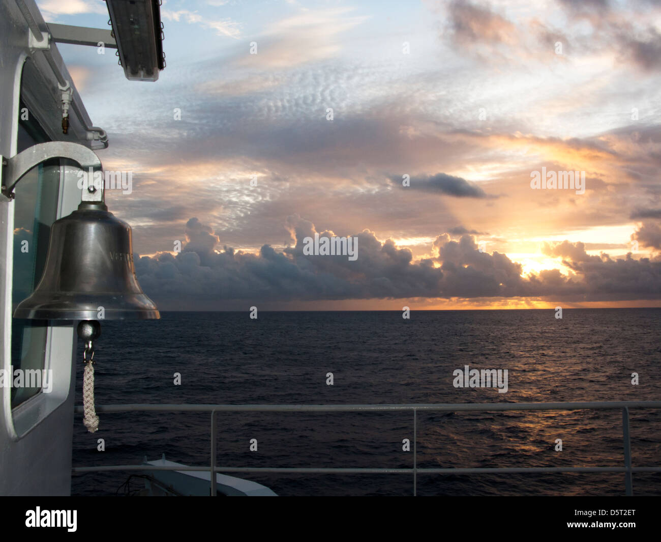 seismic vessel Veritas Vantage from CGG company working in Brazil for ...