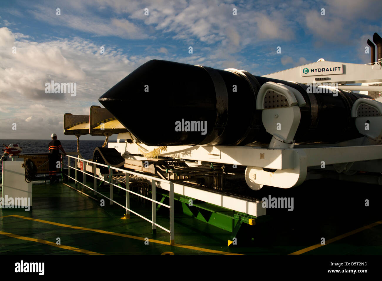 Para van door lifting operation in the seismic vessel Veritas Vantage ...