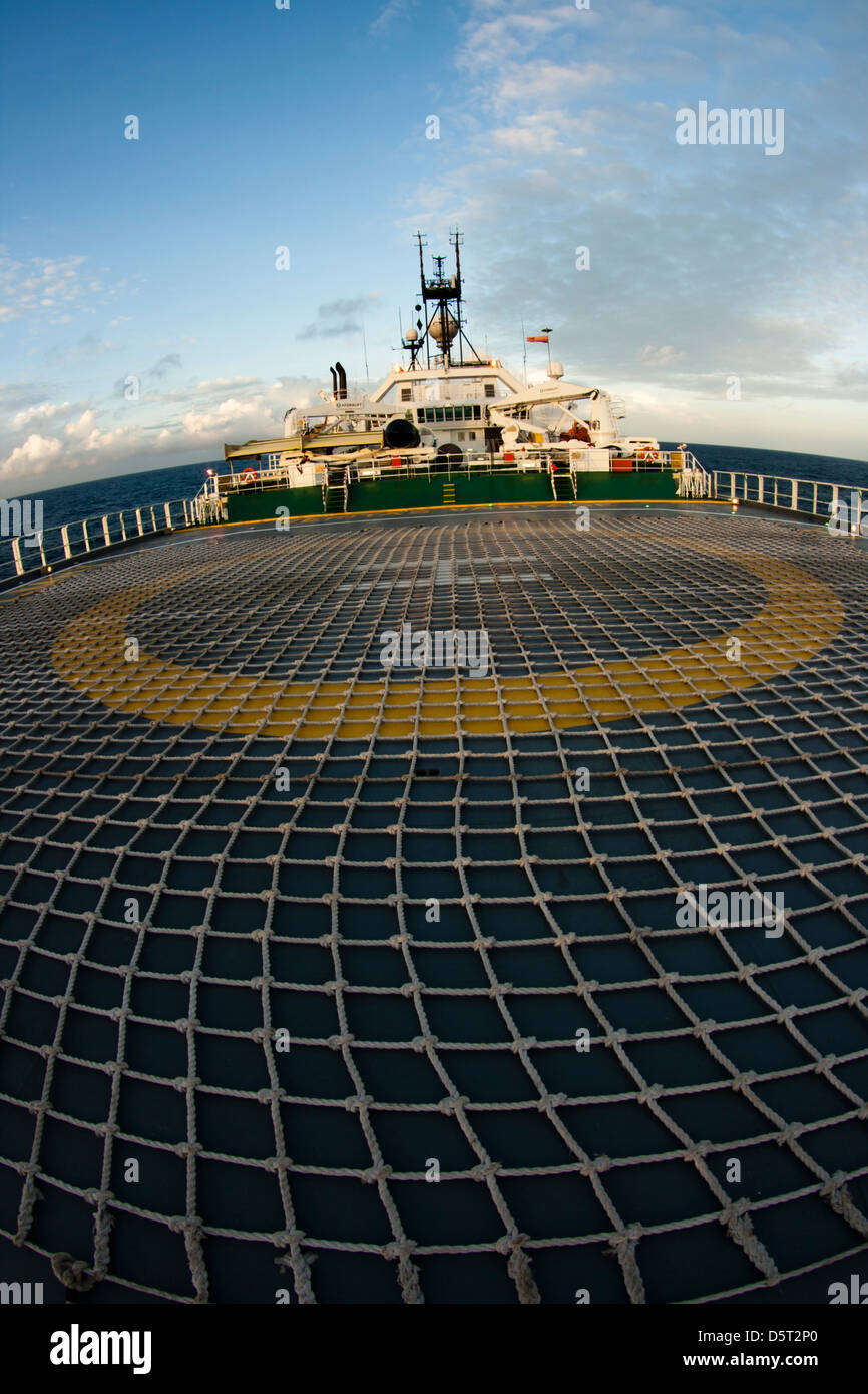 Helicopter landing deck of the seismic vessel Veritas Vantage Stock ...