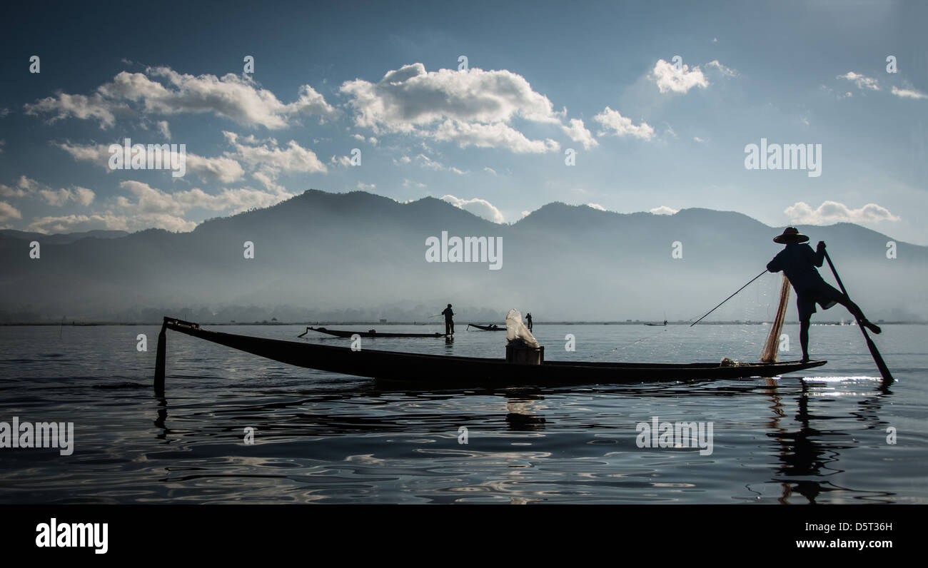 Intha Tribe fisherman on Inle Lake known for one legged rowing Stock ...