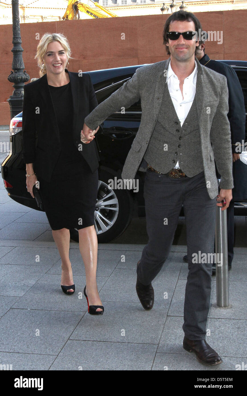 Kate Winslet and boyfriend Ned Rocknroll arrive at The Ritz Hotel in ...