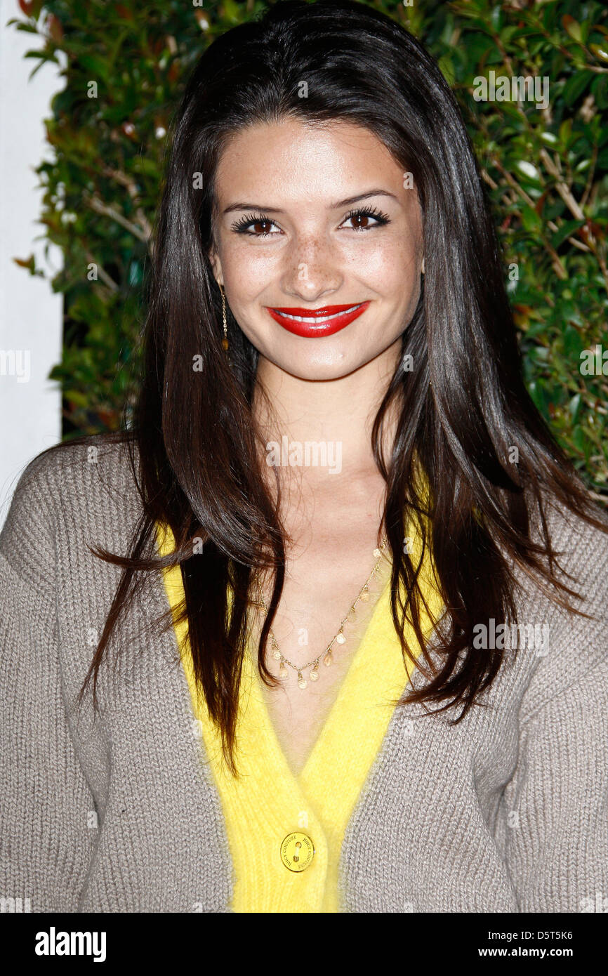 Alice Grezyn The Art Of Elysium Hosts th Annual 'Pieces Of Heaven' Art ...