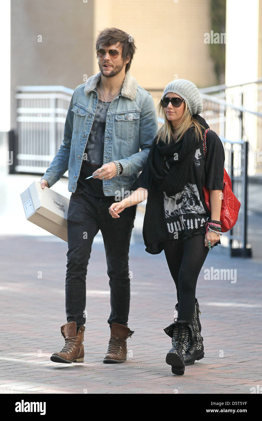 Ashley tisdale and martin johnson hi-res stock photography and images ...