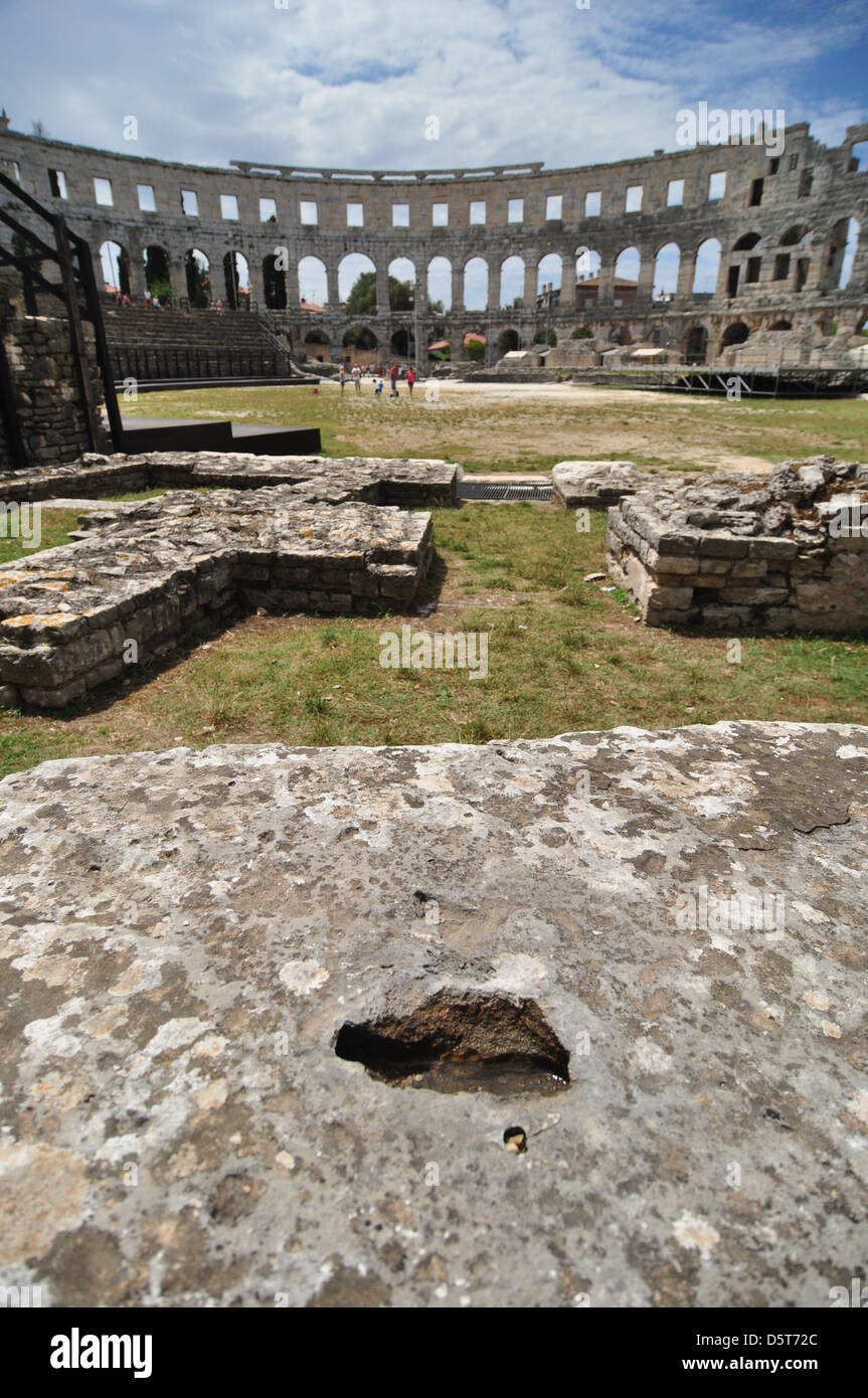 Roman arena amphitheater hi-res stock photography and images - Alamy