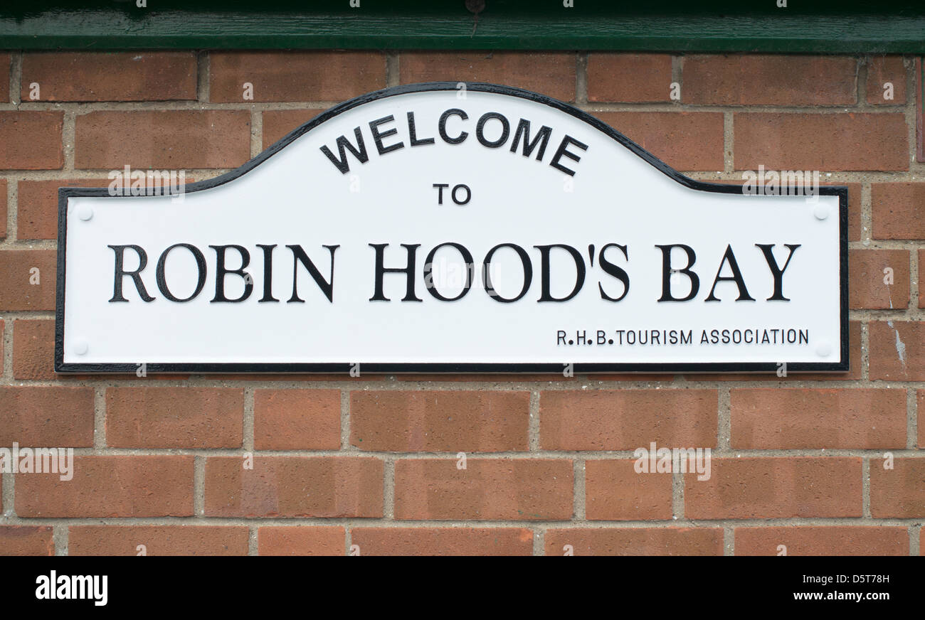 Sign Welcome to Robin Hood's Bay North Yorkshire England UK Stock Photo ...