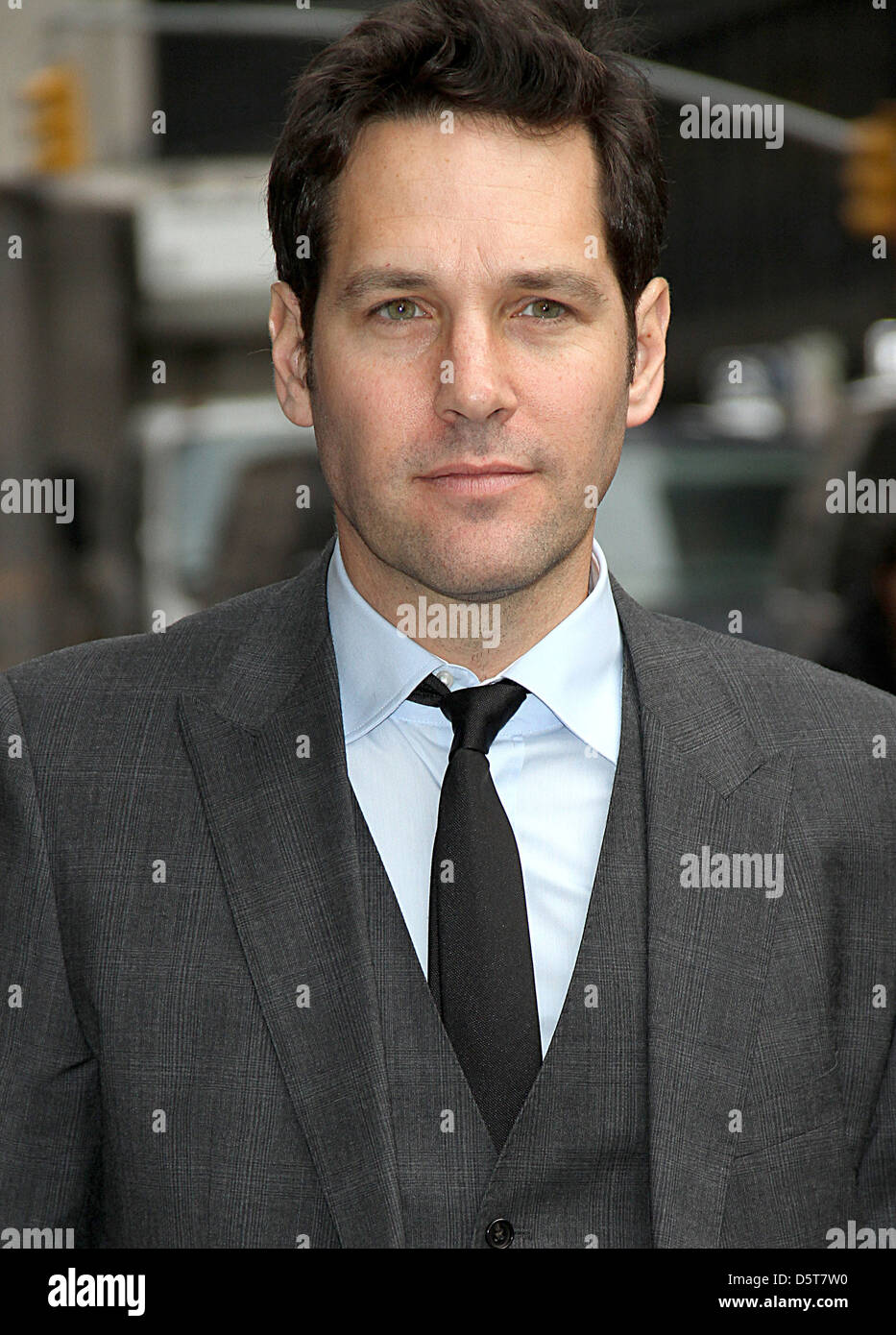 Paul Rudd Celebrities arrive at The Ed Sullivan Theatre 'The Late Show ...