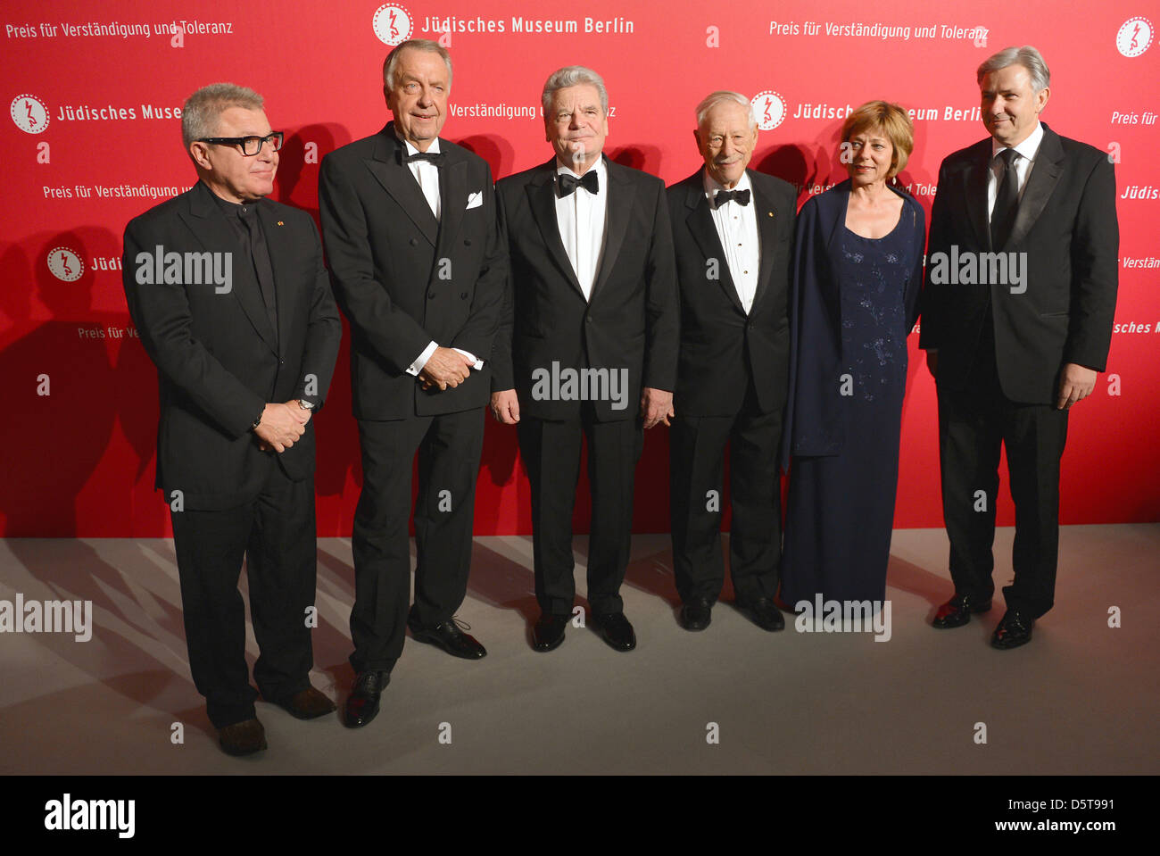 Architect Daniel Libeskind (L-R), Minister of State for Culture Bernd ...