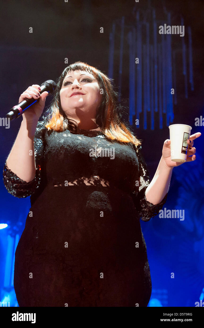 Us singer beth ditto gossip hi-res stock photography and images - Alamy