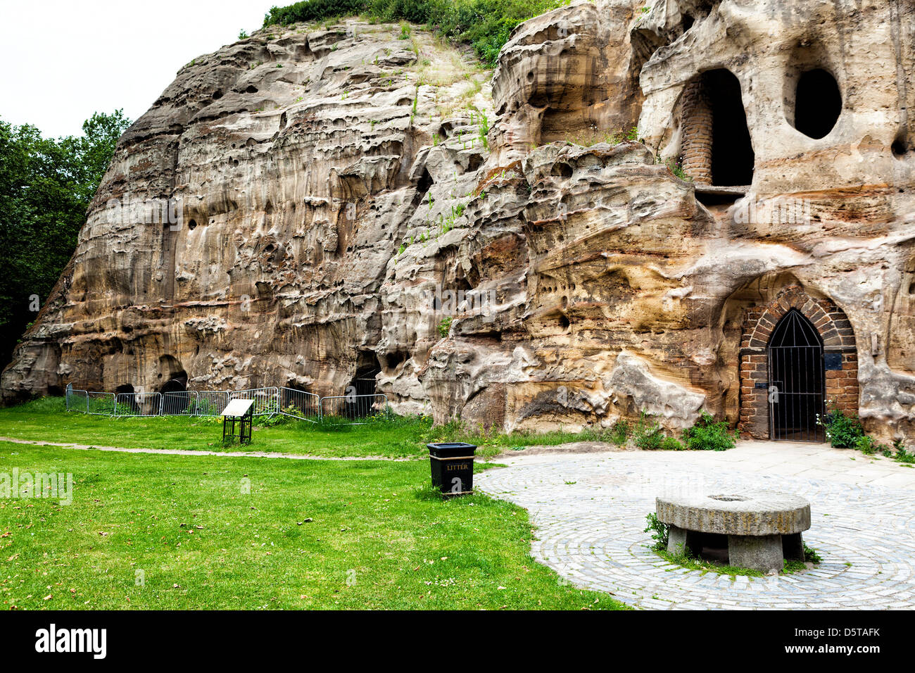 Nottingham castle caves hi-res stock photography and images - Alamy