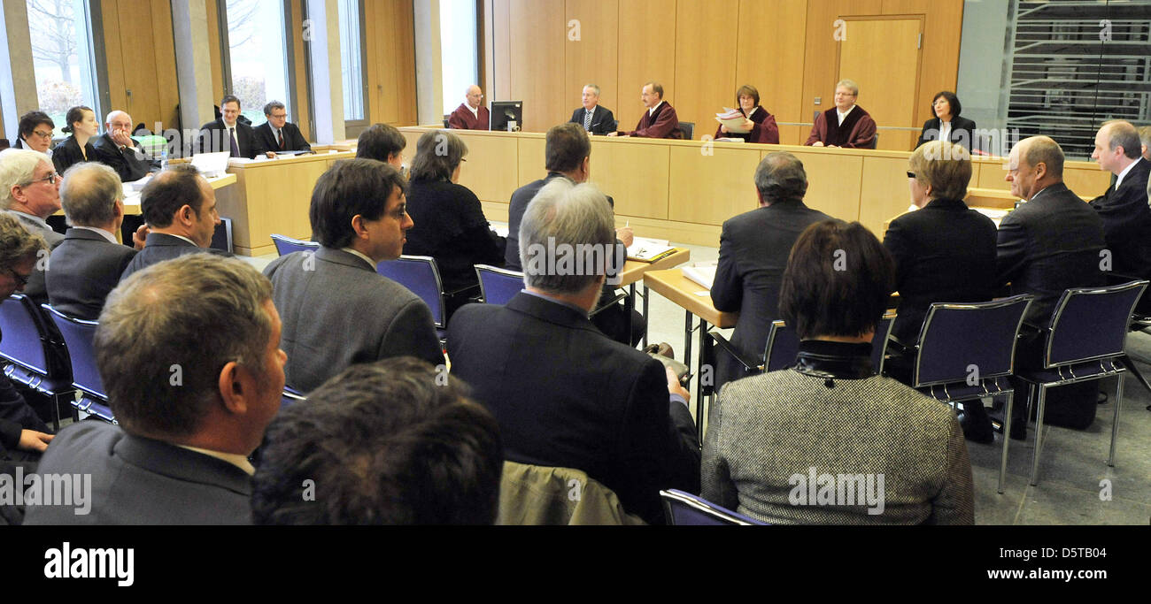 The first senate of the Federal Labour Court opens the proceedings in ...