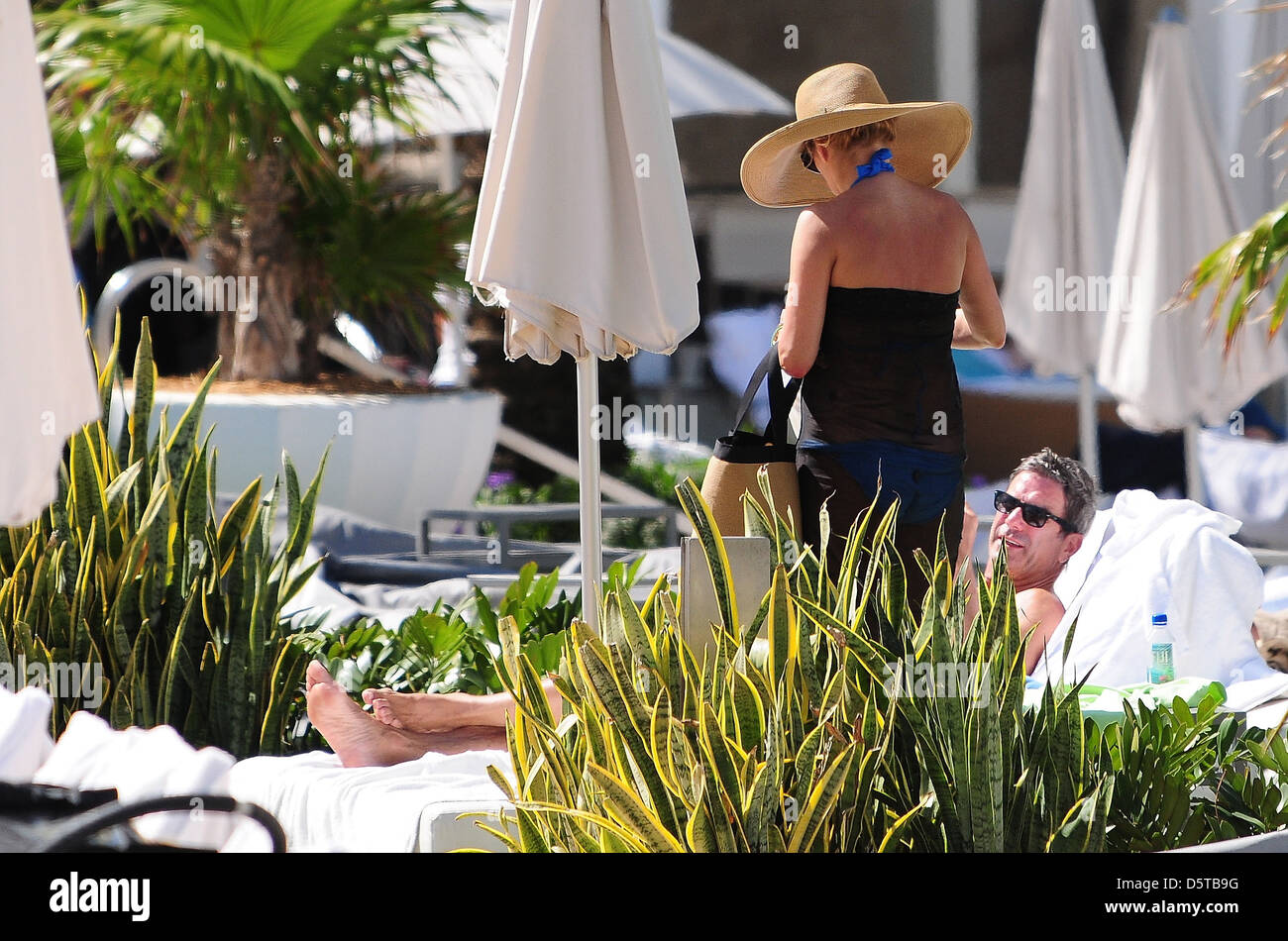 Ramona Singer of 'The Real Housewives of New York' relaxing at the pool ...