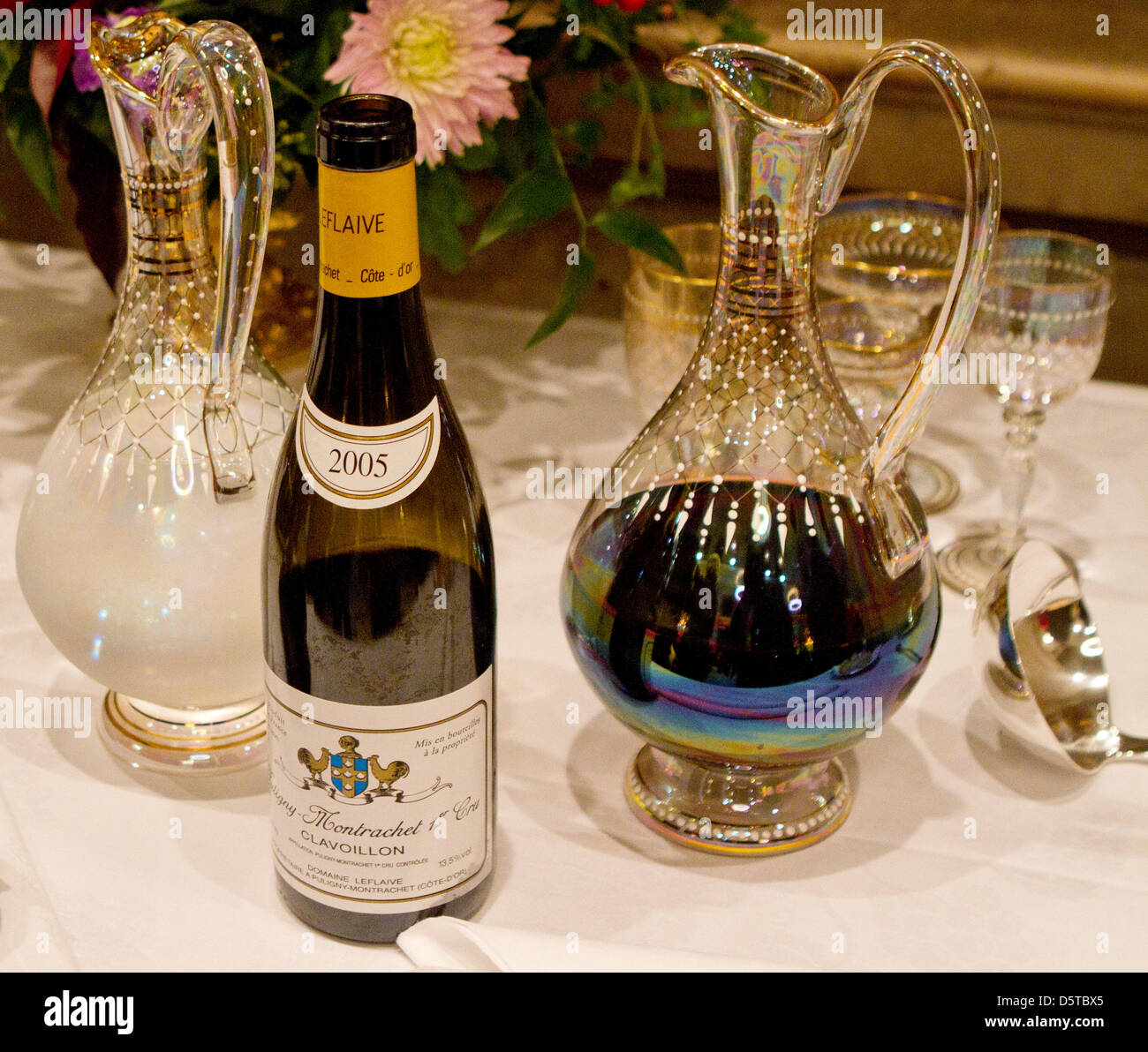 Queen Beatrix and Princess Margriet of The Netherlands and President of ...