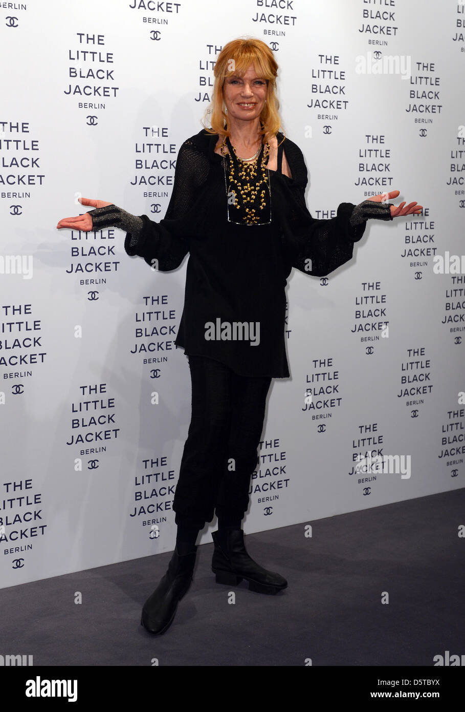 Model Veruschka von Lehndorff arrives for the vernissage of Karl ...