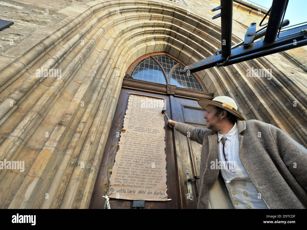 Alloting hi-res stock photography and images - Alamy