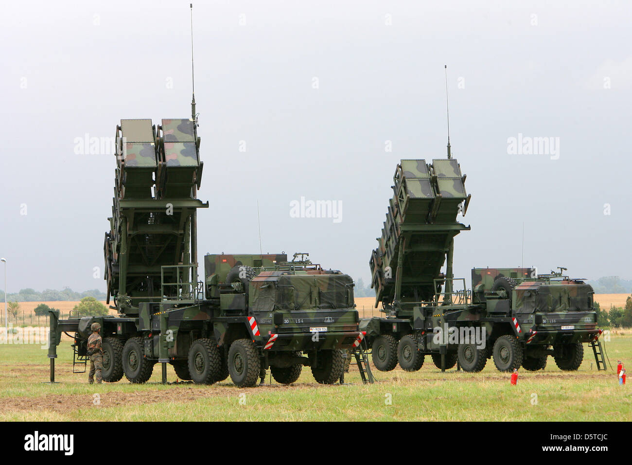 Missile launcher hi-res stock photography and images - Alamy