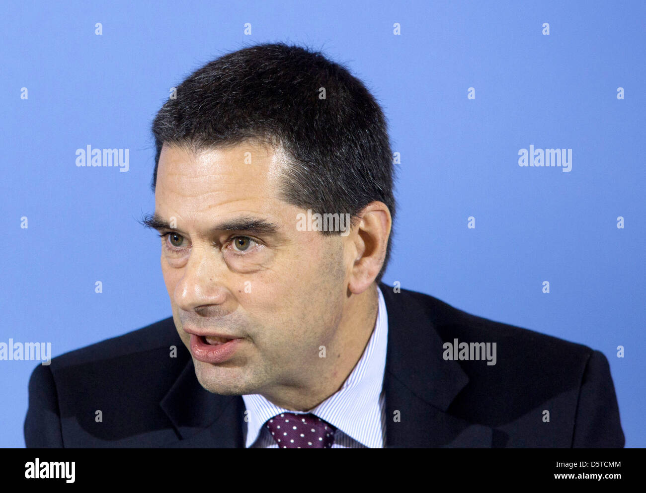 Portuguese minister hi-res stock photography and images - Alamy