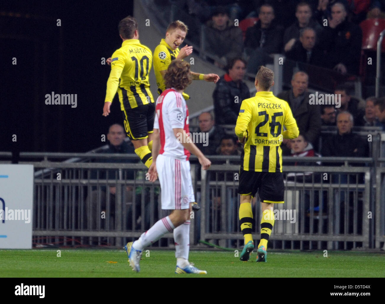 Mario goetze borussia dortmund 2012 hi-res stock photography and images ...