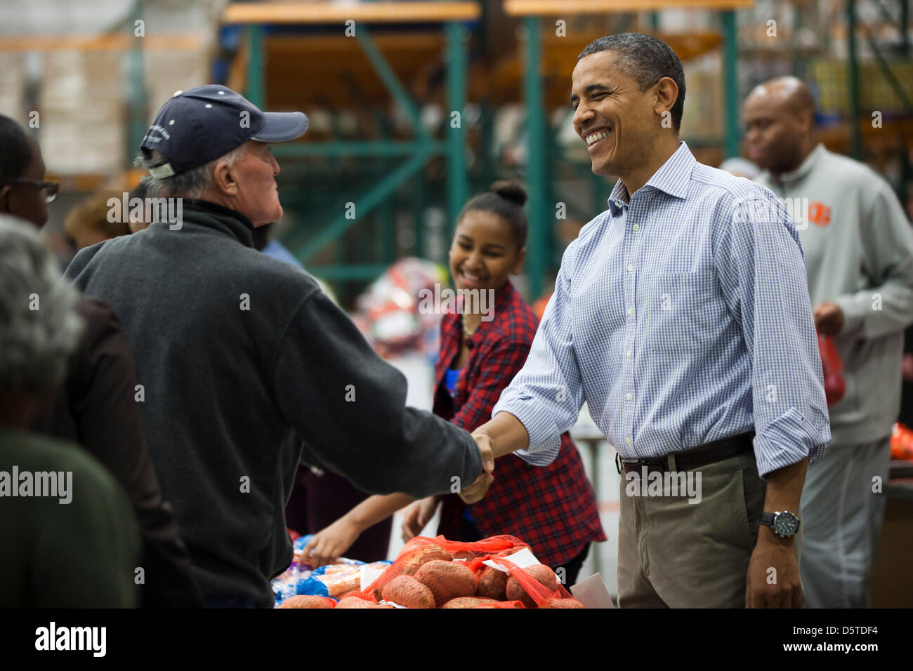 Washington dc food bank hi-res stock photography and images - Alamy