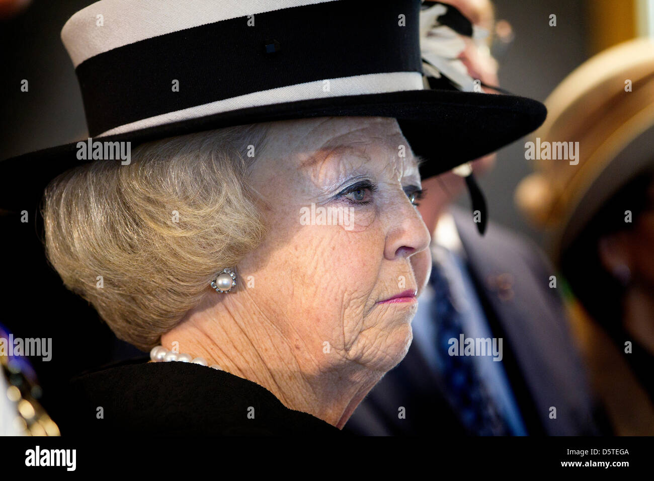 Queen Beatrix of the Netherlands and President Ivan Gasparovic of ...