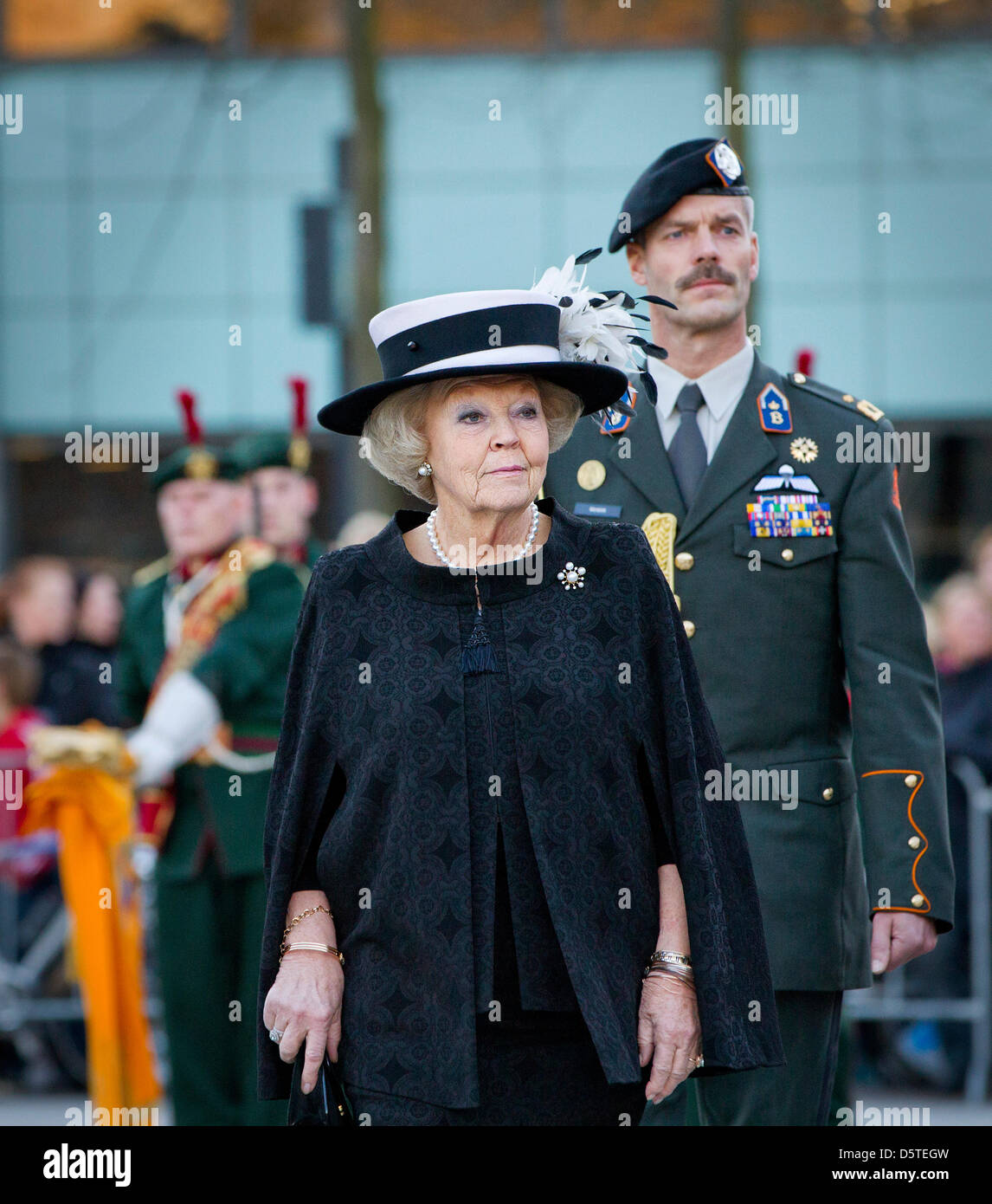Queen Beatrix of the Netherlands and President Ivan Gasparovic of ...