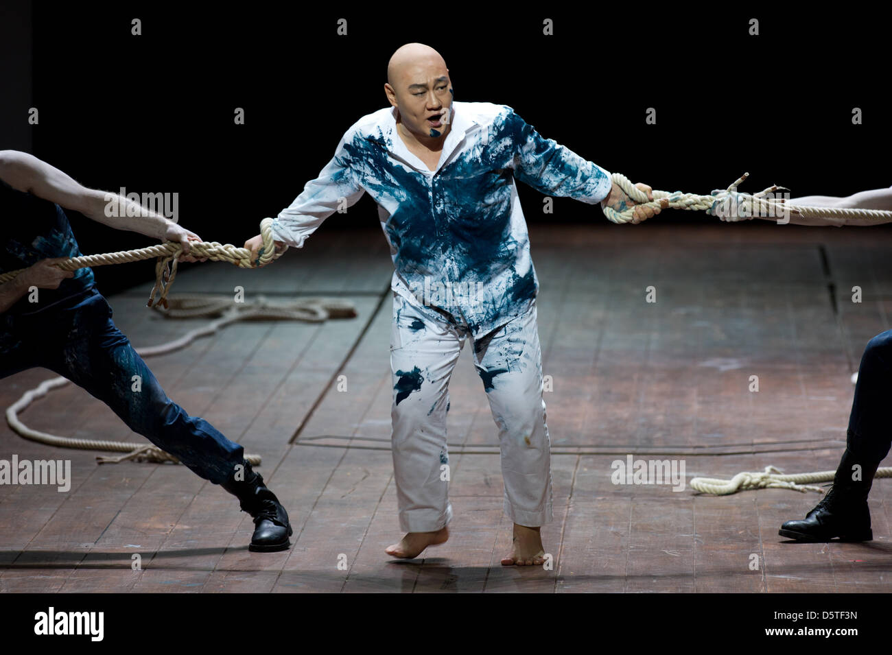 Wookyung hi-res stock photography and images - Alamy