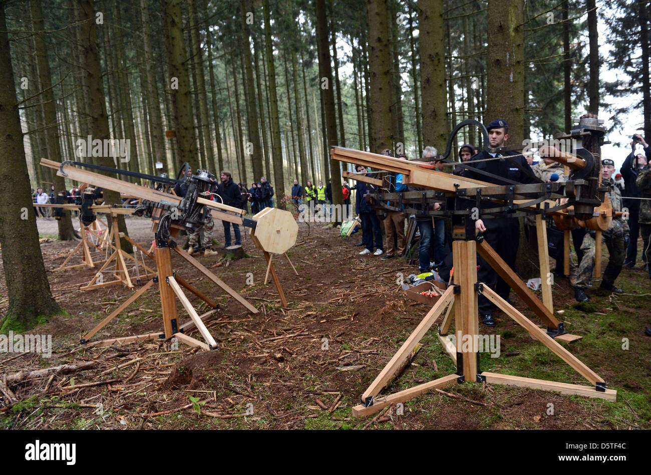 Field artillery pieces hi-res stock photography and images - Alamy
