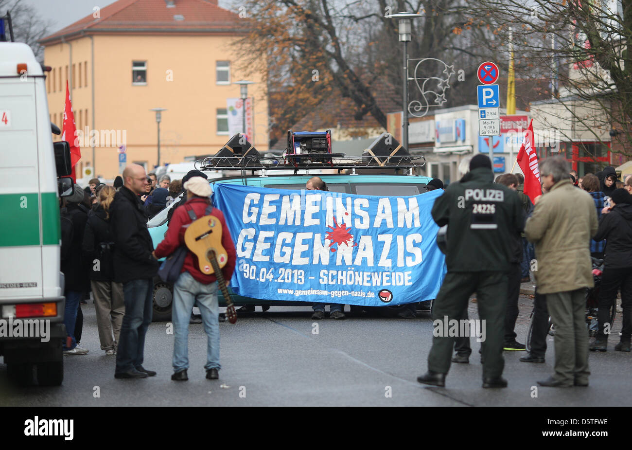 Berlin against nazis hi-res stock photography and images - Alamy