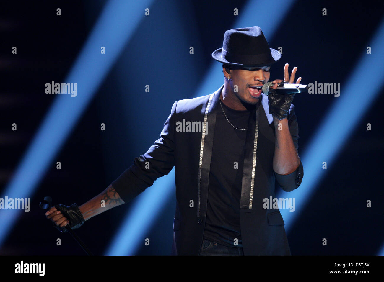 US R&B singer Ne-Yo performs in the finals of casting-show 'X Factor ...