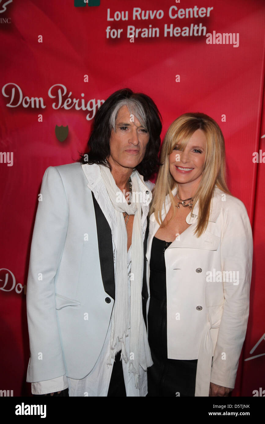 Joe Perry, Billie Perry Keep Memory Alive 'Power of Love Gala' MGM ...