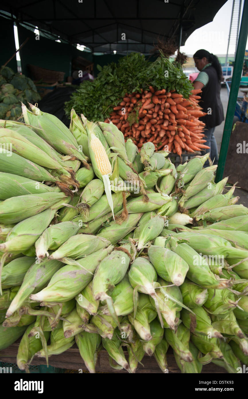 Organic corn hi-res stock photography and images - Alamy