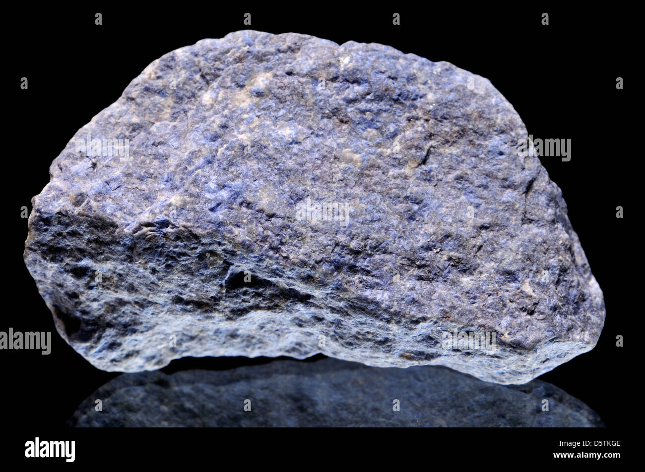 Dumortierite hi-res stock photography and images - Alamy