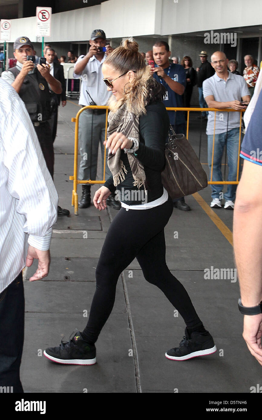 Jennifer Lopez arrives at the airport in Rio De Janeiro Brazil - 19.02. ...