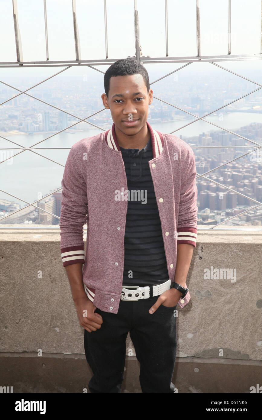 Tyler James Williams The Empire State Building hosts Disney Channel and ...