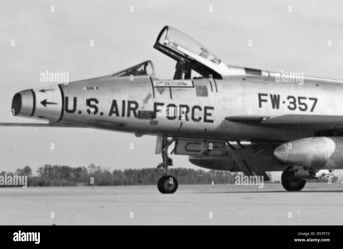 North American F-100D-80-NH "Super Sabre" of the 352nd TFS, 354th TFW ...