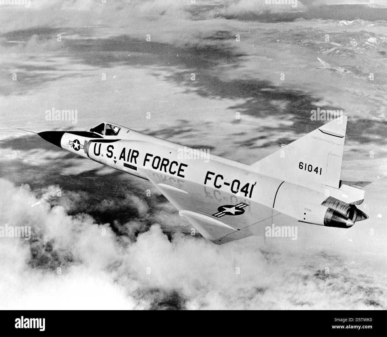 Convair F 102a 55 Co Delta Dagger Black and White Stock Photos & Images ...