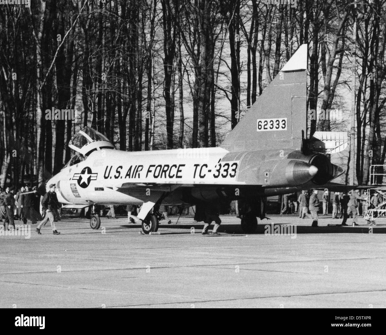 Tf 102a hi-res stock photography and images - Alamy