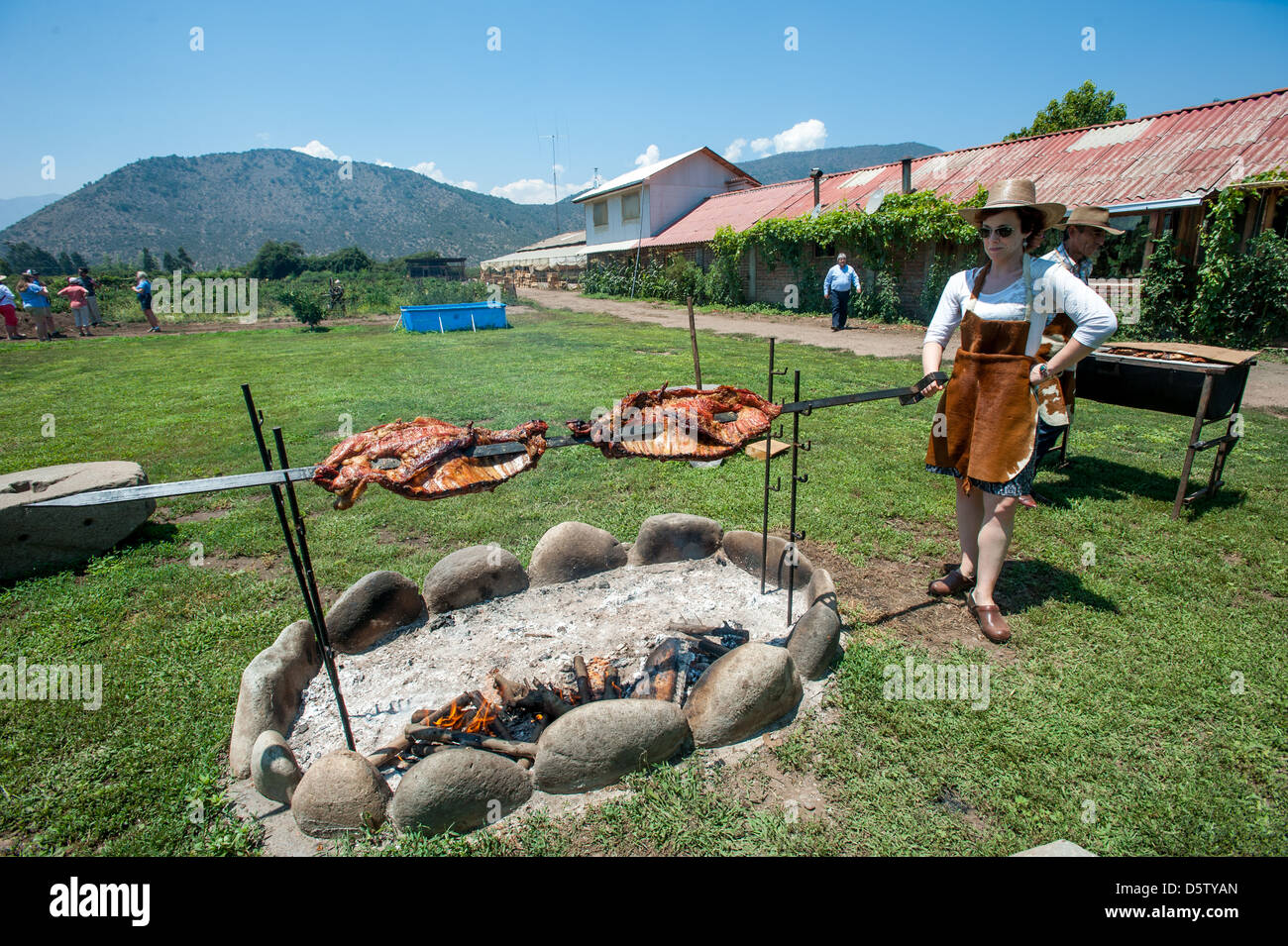Roasting pig hi-res stock photography and images - Alamy