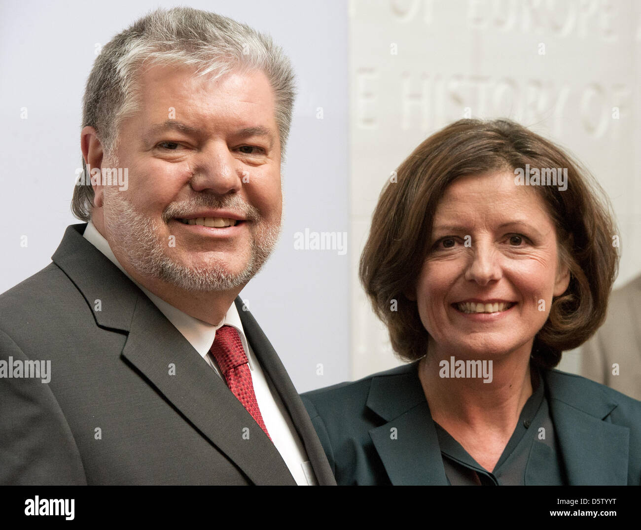 Social minister Malu Dreyer (r) arrives with Kurt Beck to attend a ...