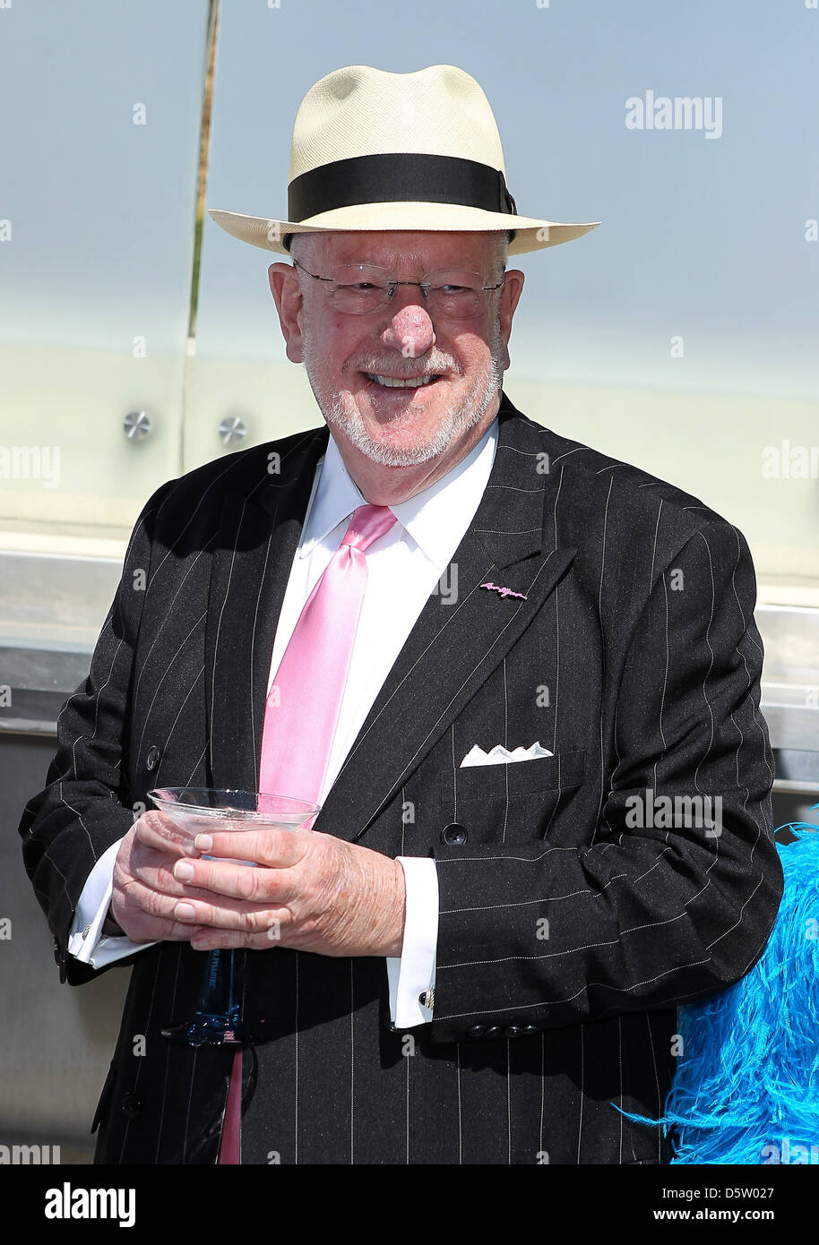 Former las vegas mayor oscar goodman hi-res stock photography and ...