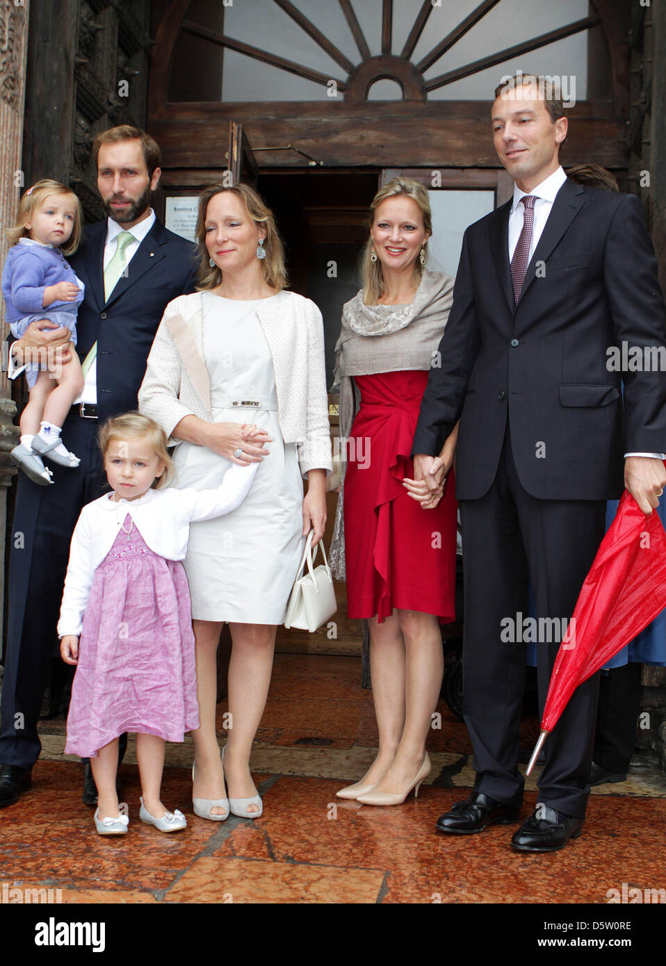 (L-R) Paola ten Cate, Tjalling ten Cate, Julia ten cate, Princess ...
