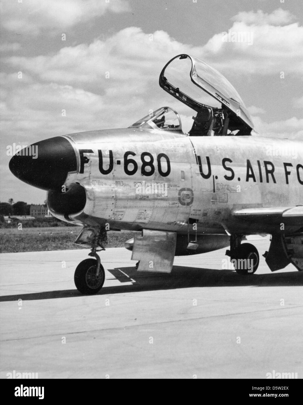 North american f 86d sabre hi-res stock photography and images - Alamy