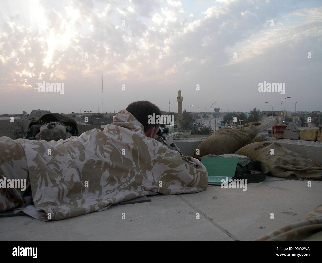 Sniper and iraq hi-res stock photography and images - Alamy