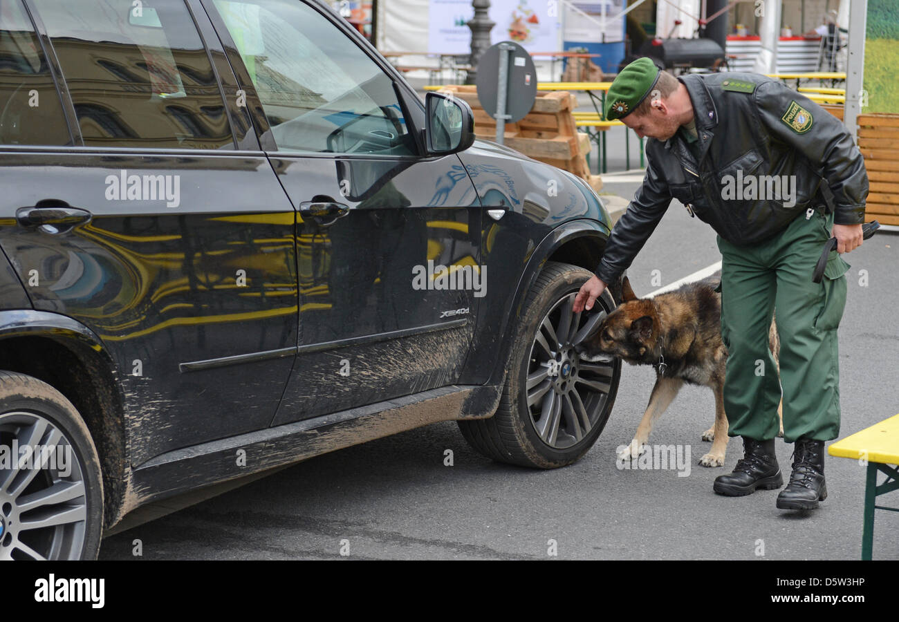 Police dog handler Christoph Hawlik lets his German shepherd Dasko ...